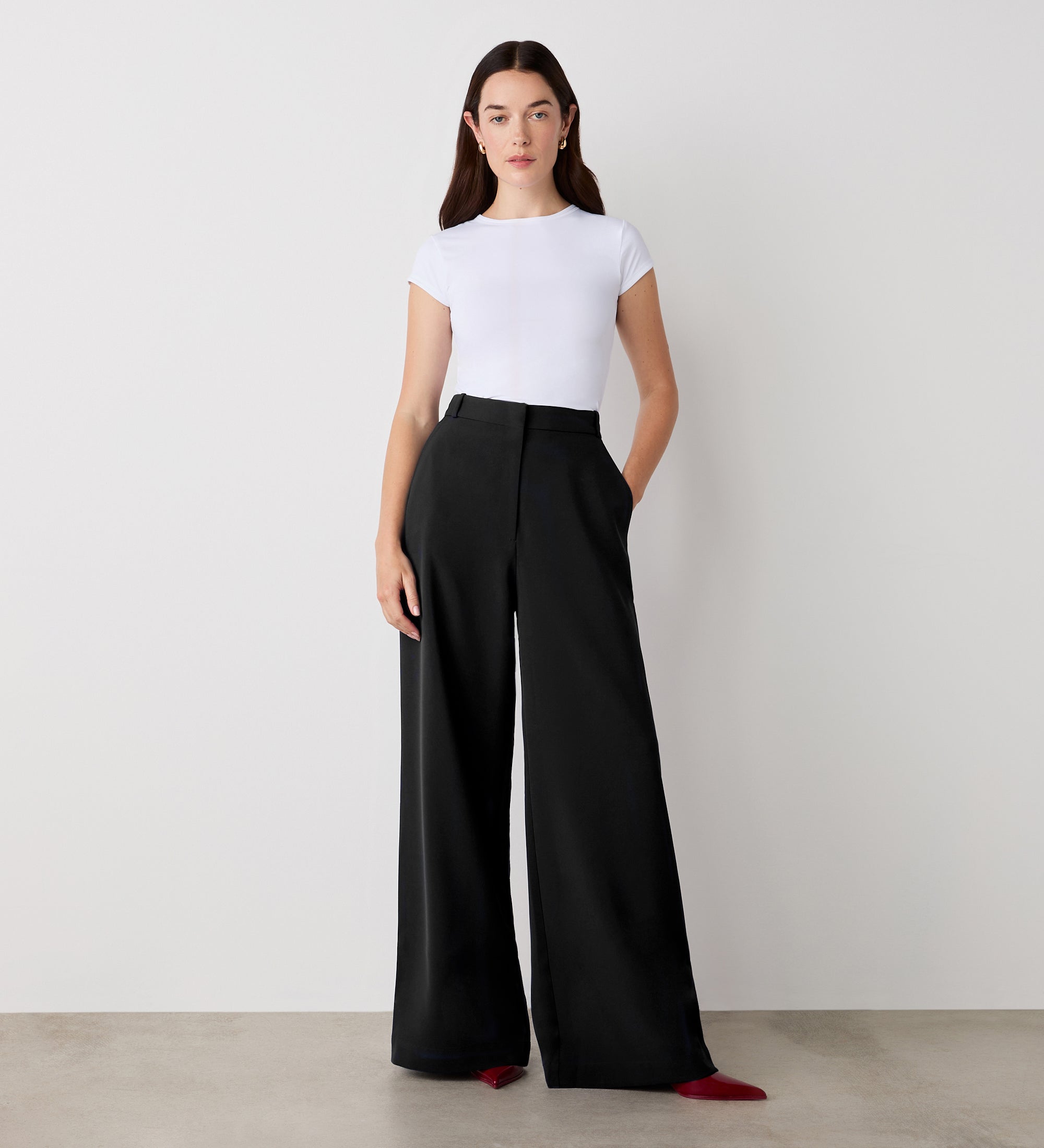 Addie Black Wide Leg Trousers – Finery London