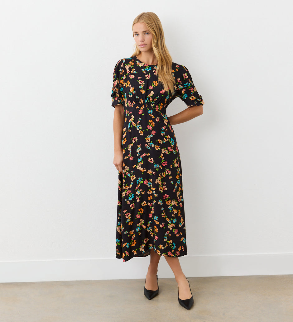Crepe Dresses – Finery London