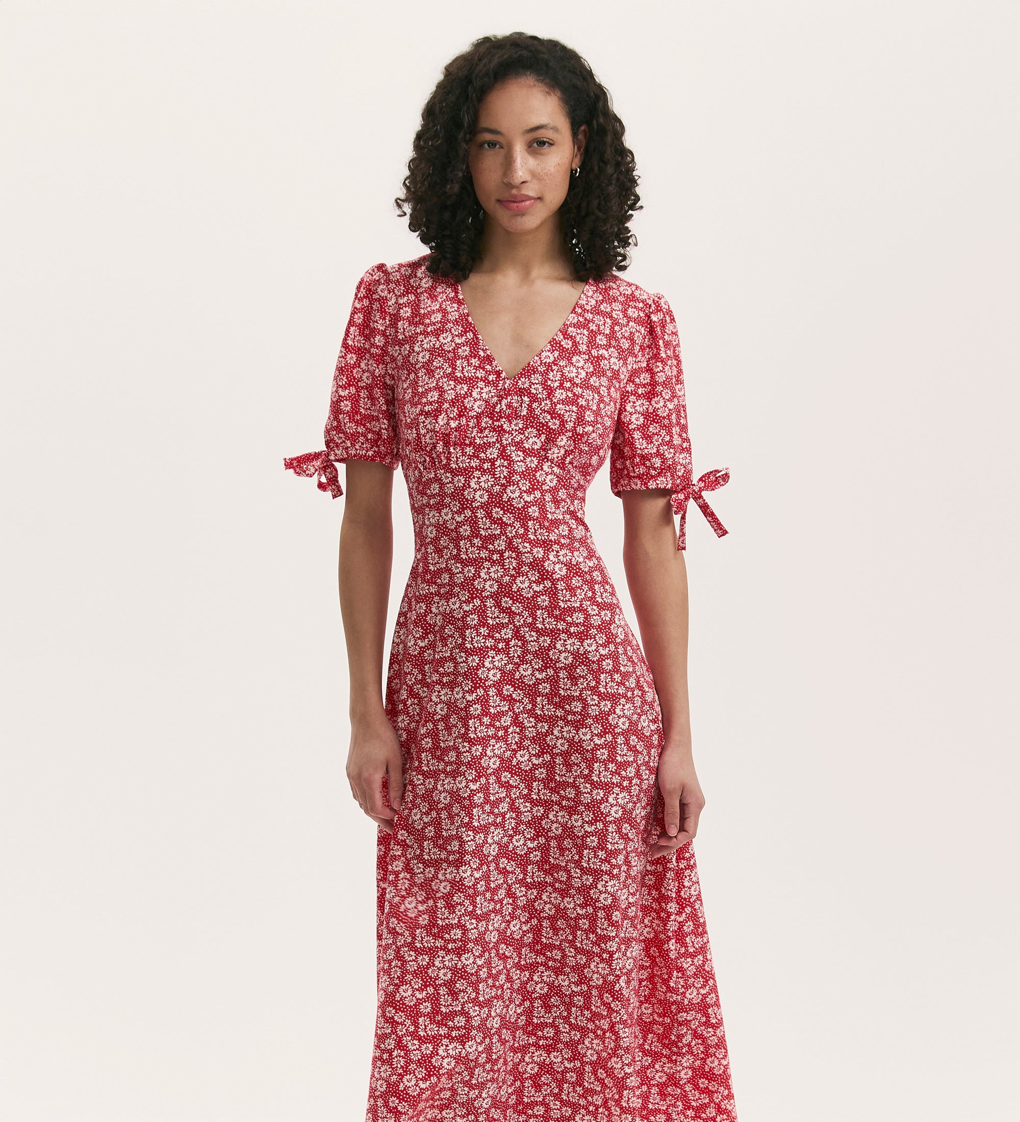 Gabriella Red Daisy Crepe Midi Tea Dress – Finery London