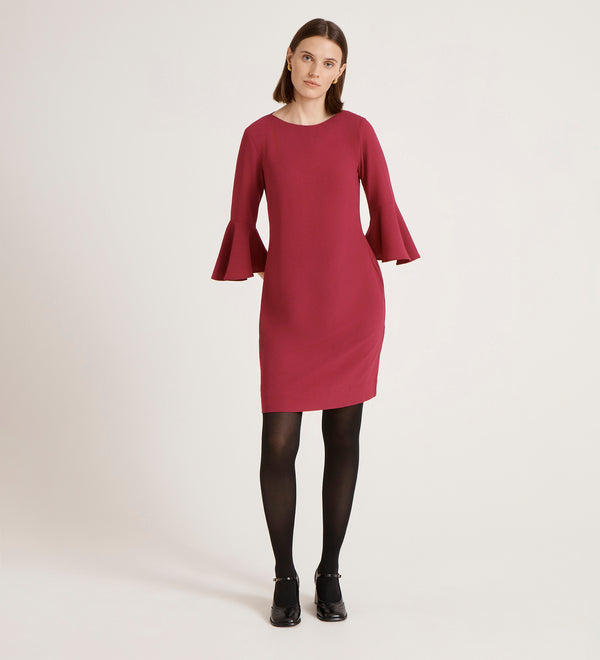 Izzy Berry Crepe Short Dress – Finery London